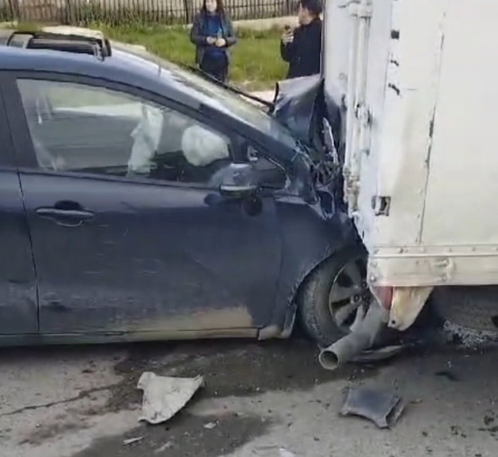 CHOFER EBRIO GENERO ACCIDENTE EN CADENA CHOCANDO CON SU AUTO OTROS ...